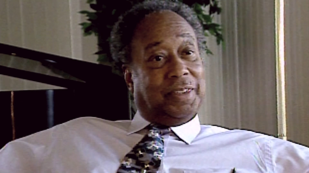 RIP RUSS EWING – NewsBlues.com